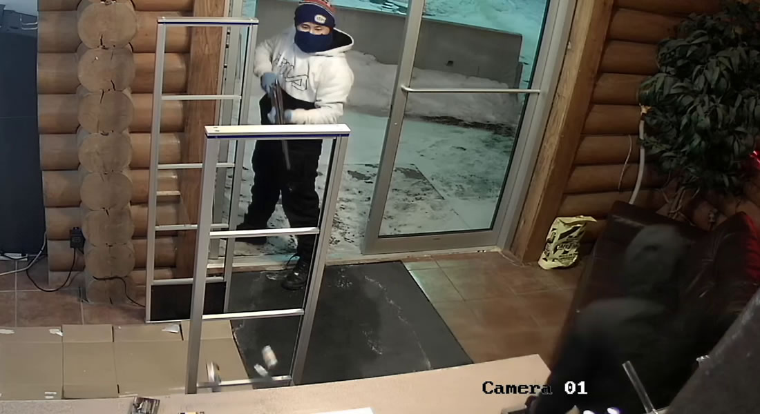 RCMP Searching For Armed Robbery Suspects | 98COOL
